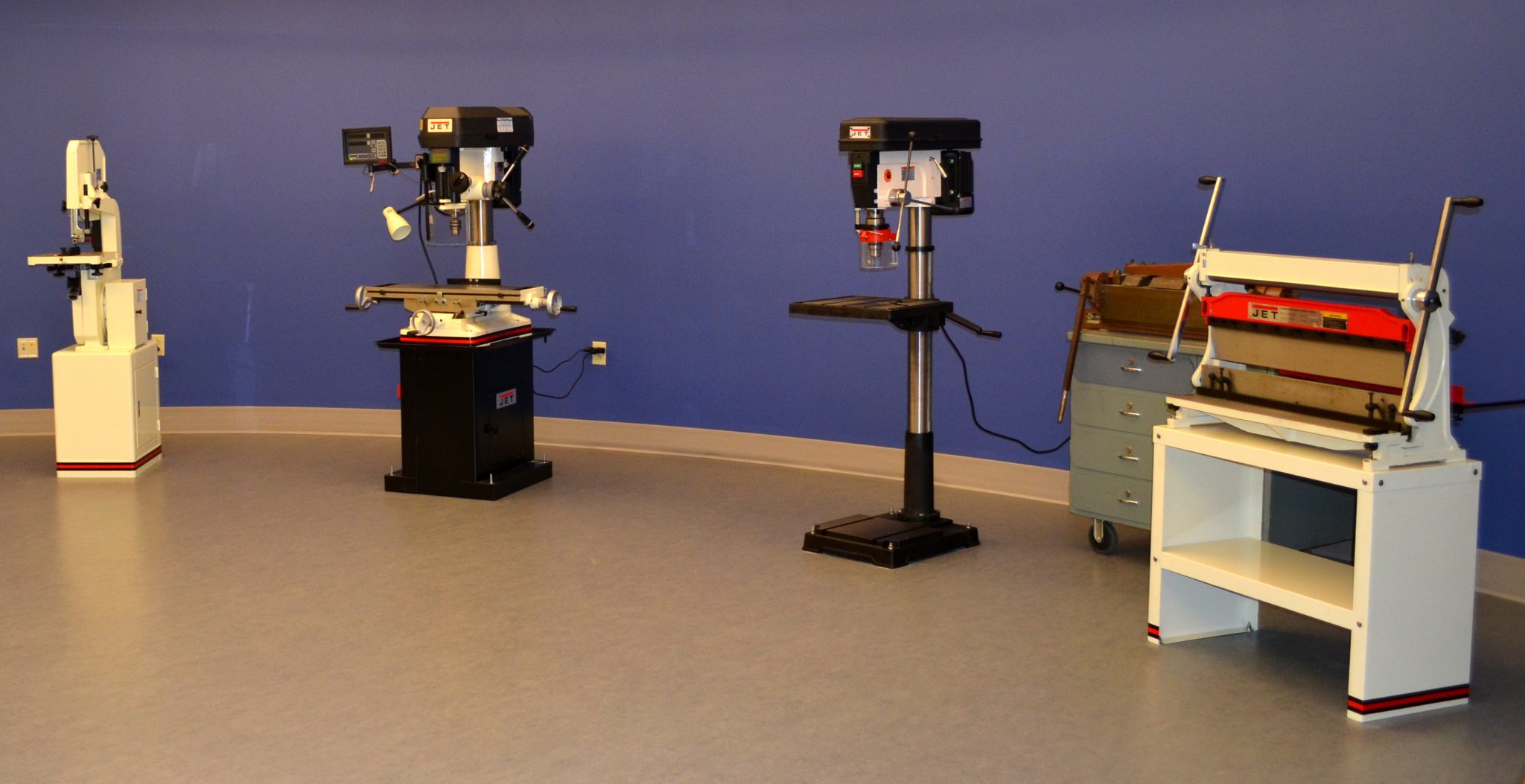 Mechanical Shop | Min H. Kao Department of Electrical Engineering and ...