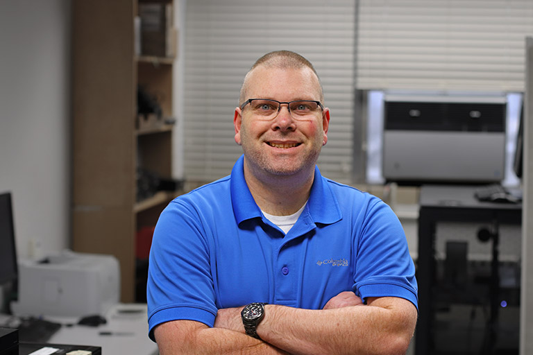 Joe Jones Joins TCE IT Team | Min H. Kao Department of Electrical ...